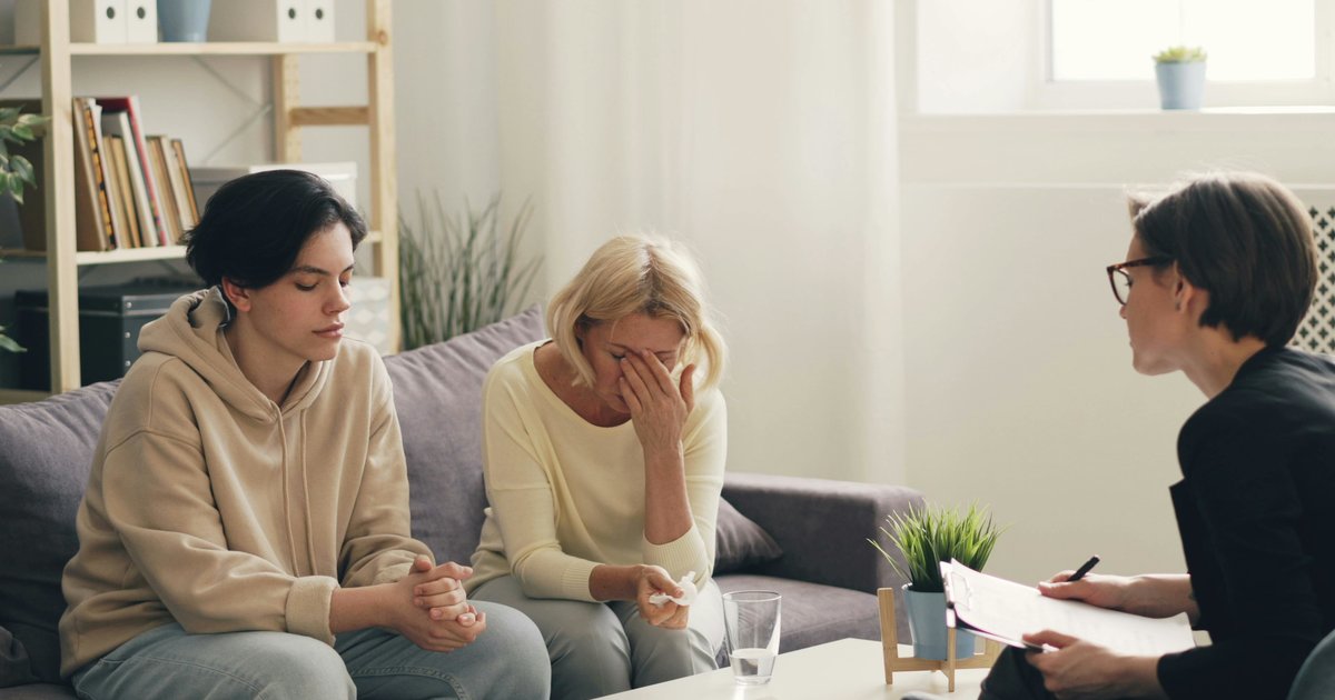 Patients size up GenAI for mental healthcare one way, for physical ...